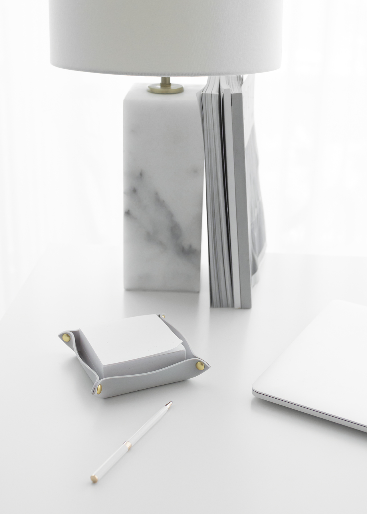 Perfectly Neutral Stock Photos For Digital Marketing - Élevae